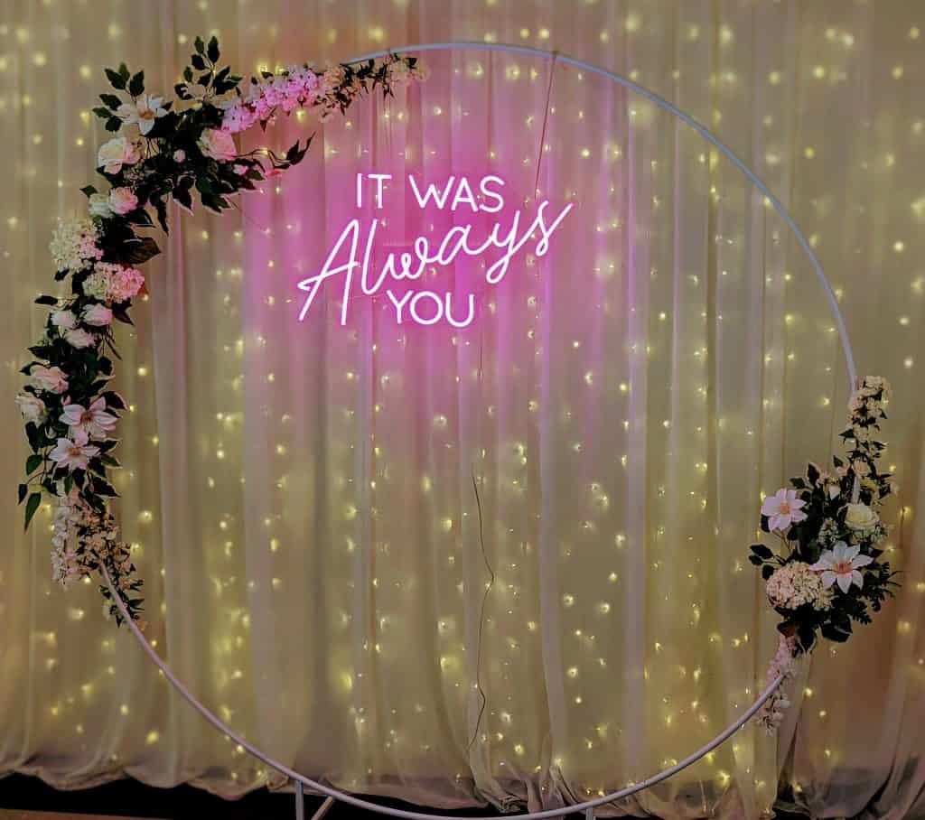 Flower Circle - Forever Yours